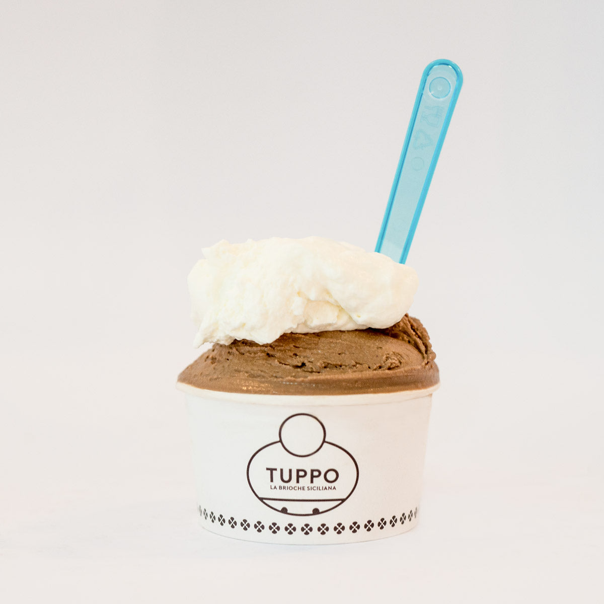Coppetta piccola di gelato e panna – Tuppo.it